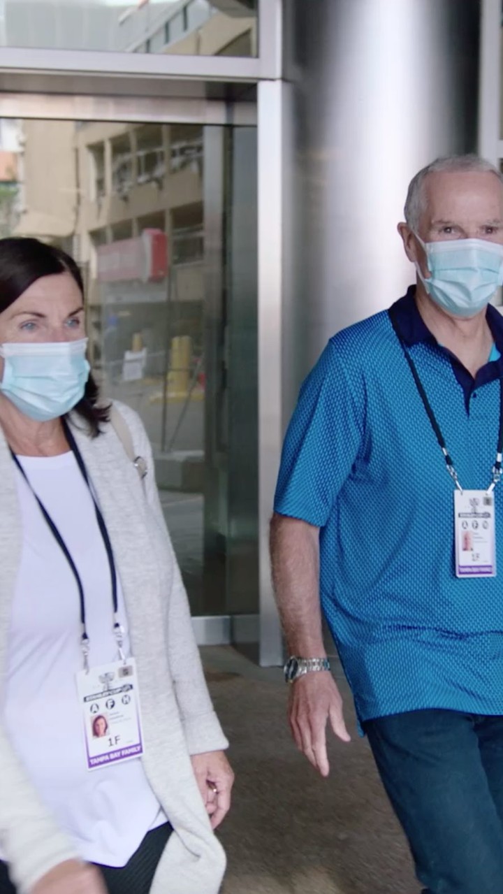 LNH: John et Janice Goodrow étaient BEYOND ravis de voir leur fils ...